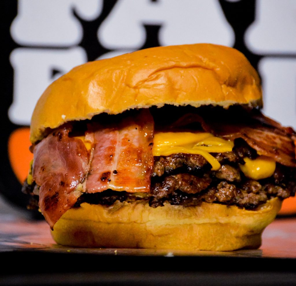 Fat Food: la hamburguesería que conquista Comodoro Rivadavia con sabor ...