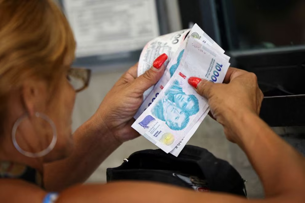 Oficializaron el pago del bono de 70 mil pesos para este mes para ...
